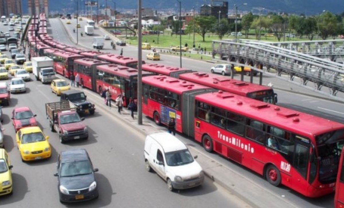 Tú sabes ¿por qué NO funciona TransMilenio? Video