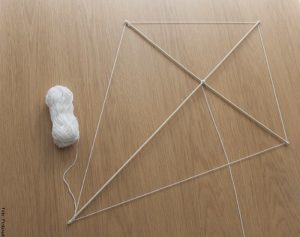 Cómo hacer una cometa en 3 simples pasos