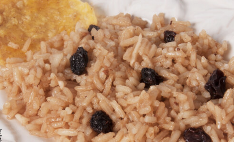 ¿Cómo hacer arroz con coco colombiano?