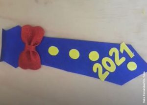 Cómo hacer una corbata en foami para niños, ¡es muy sencillo!