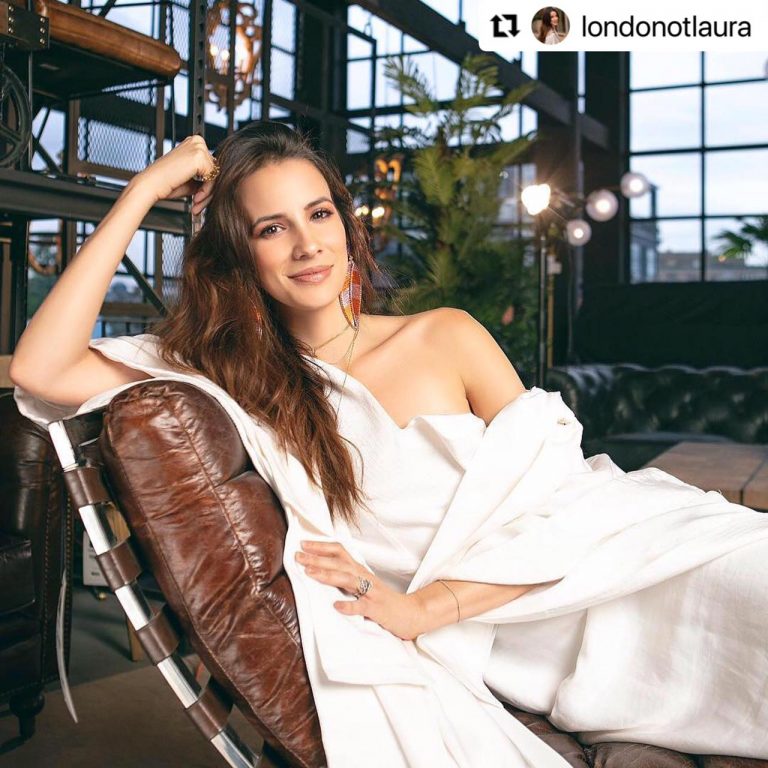 Laura Londoño posó en bikini rojo y dejó babeando a muchos - Vibra