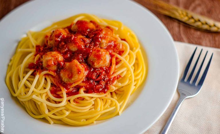 Cómo hacer spaghetti con camarones, ¡es exquisita!