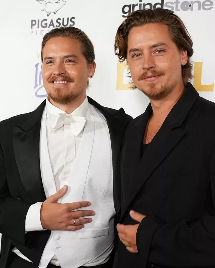 ¿Cómo lucen ahora Dylan y Cole Sprouse, los gemelos de la serie de ...
